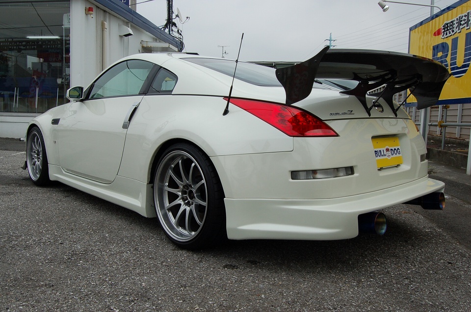 BULL ログ♪ | z33 amuse